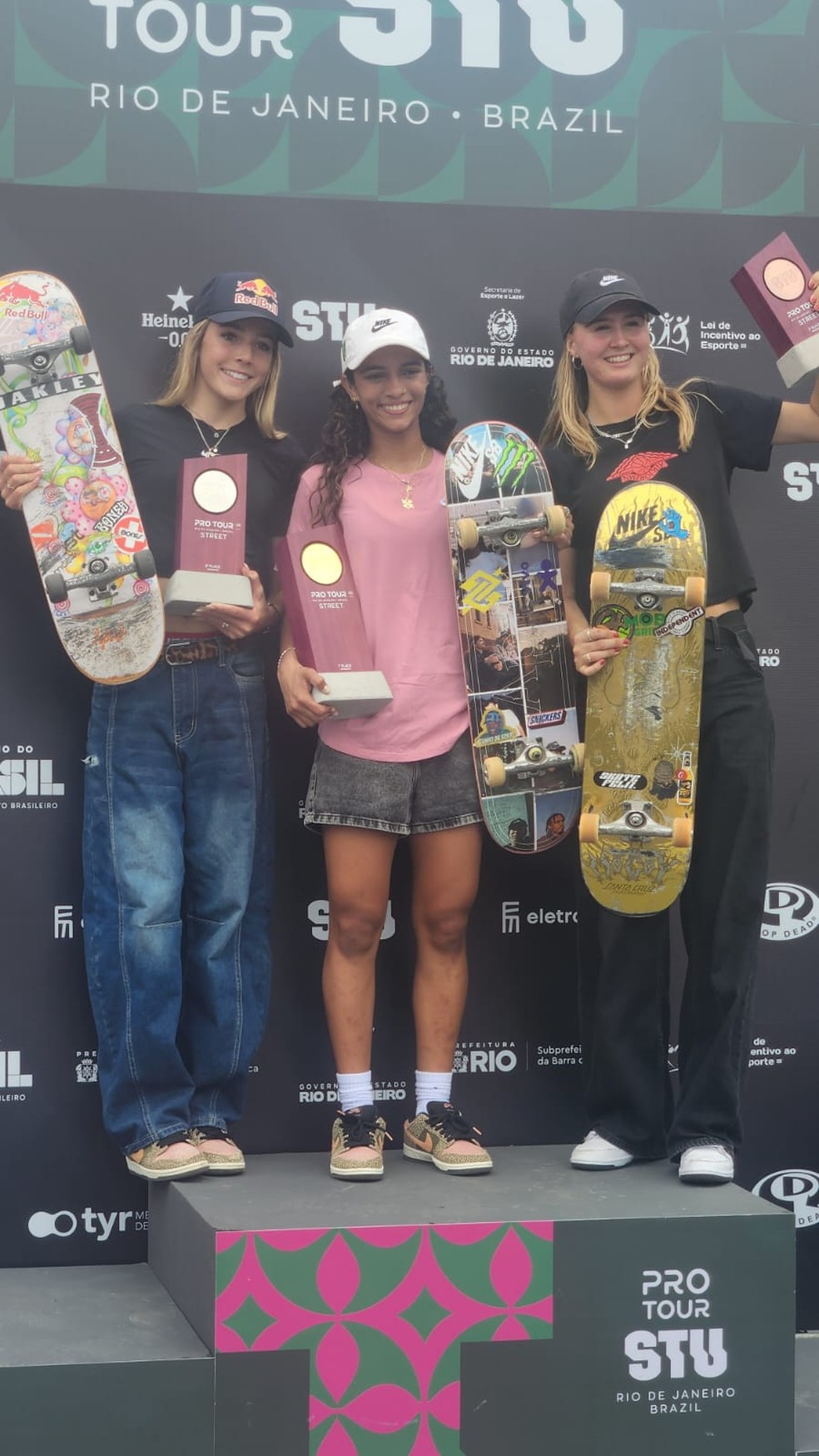 Rayssa Leal, a 'rainha da pista', conquista o pentacampeonato do STU Rio