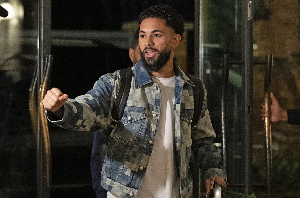 Ida de Douglas Luiz para a Juventus, dada como certa, pode melar, diz ...