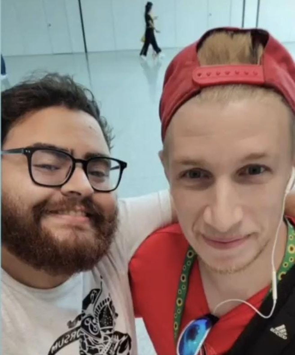 'Ele ia pedir a minha mãe em casamento na volta', diz filho de turista ...