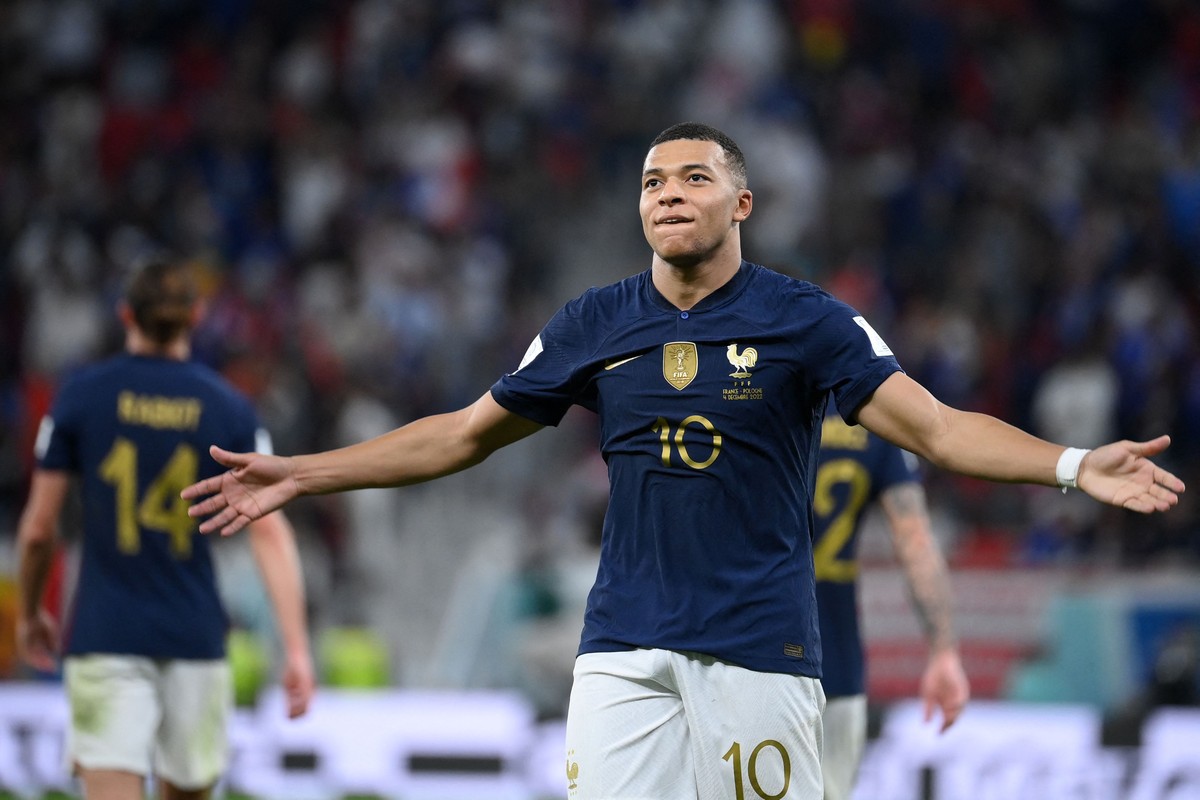Deschamps explica ausência de Mbappé em convocação: 'Privilegiar ...