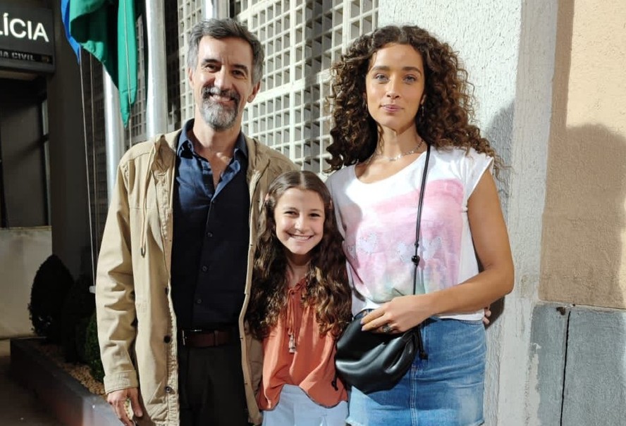 ‘Terra e paixão’: Ademir faz teste de DNA para saber se é pai de Rosa e ...