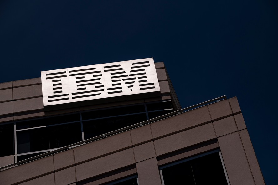 IBM tem maior queda em mais de 25 anos depois de Anthropic dizer que ...