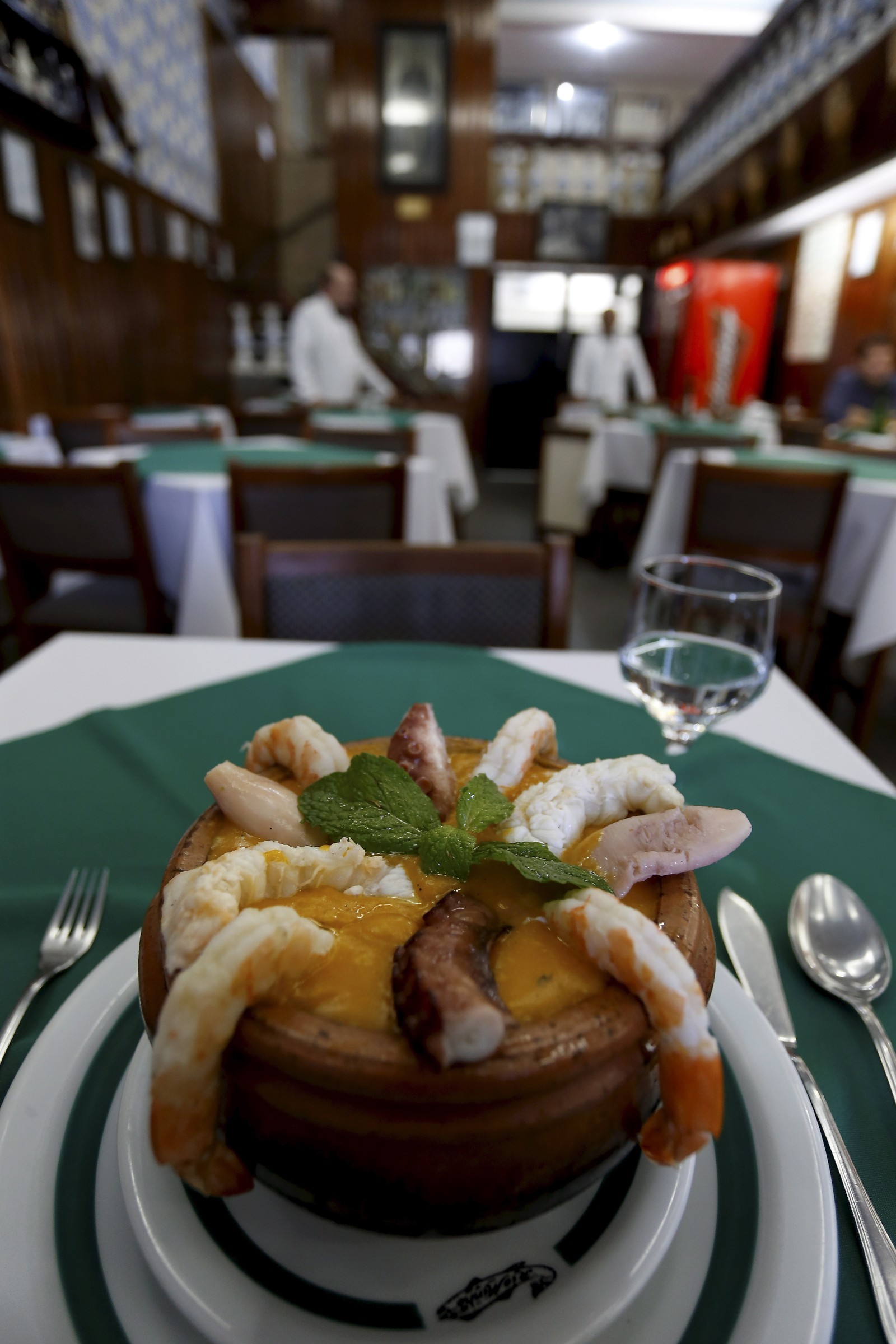 Mais de um século de história: conheça 15 bares, restaurantes e cafés ...