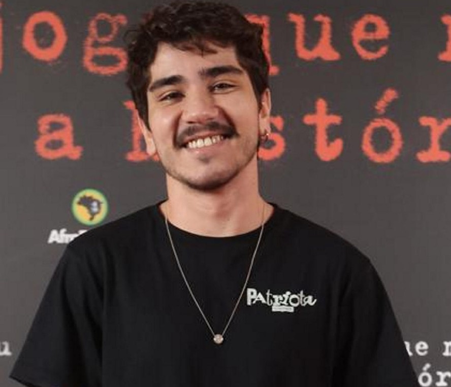No ar em 'O jogo que mudou a História', do Globoplay, João Fernandes ...
