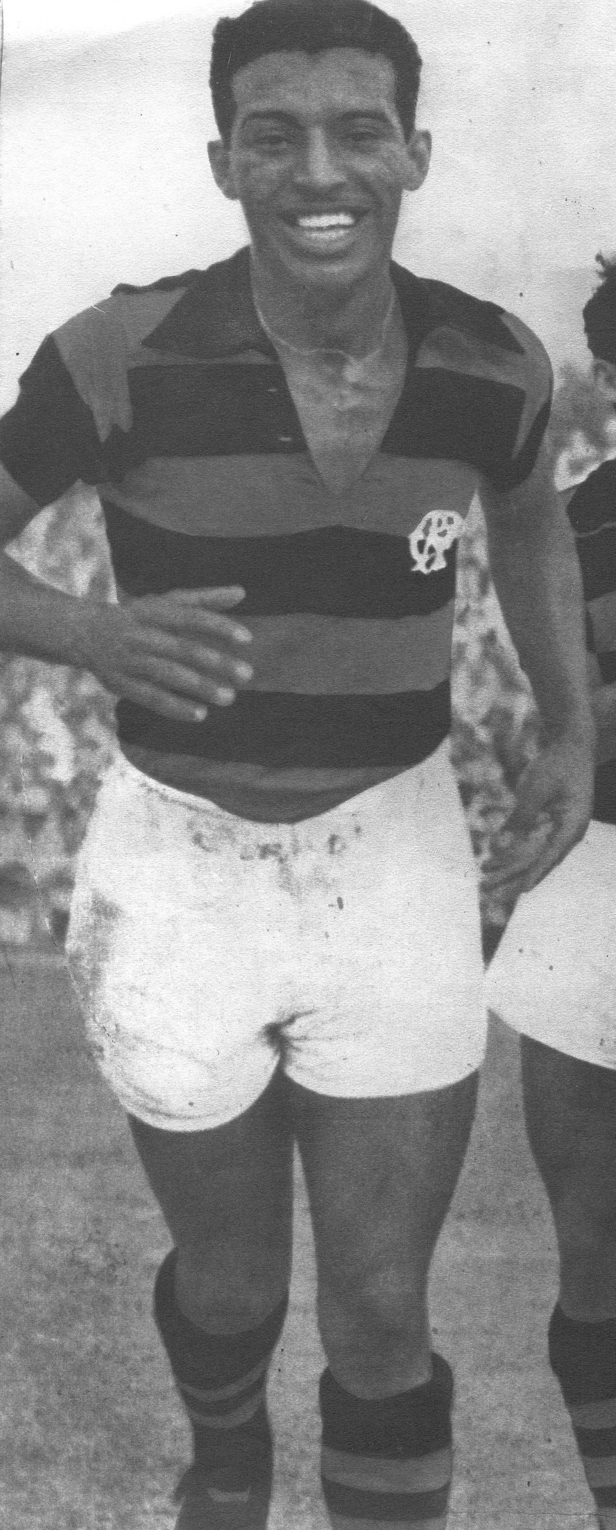 Zizinho e a estátua