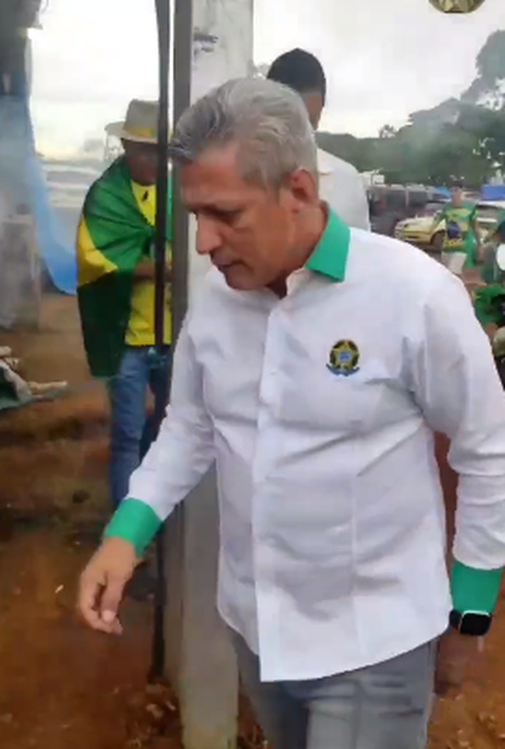 Flávio Bolsonaro acusa ex-candidato que se apresentava como ...