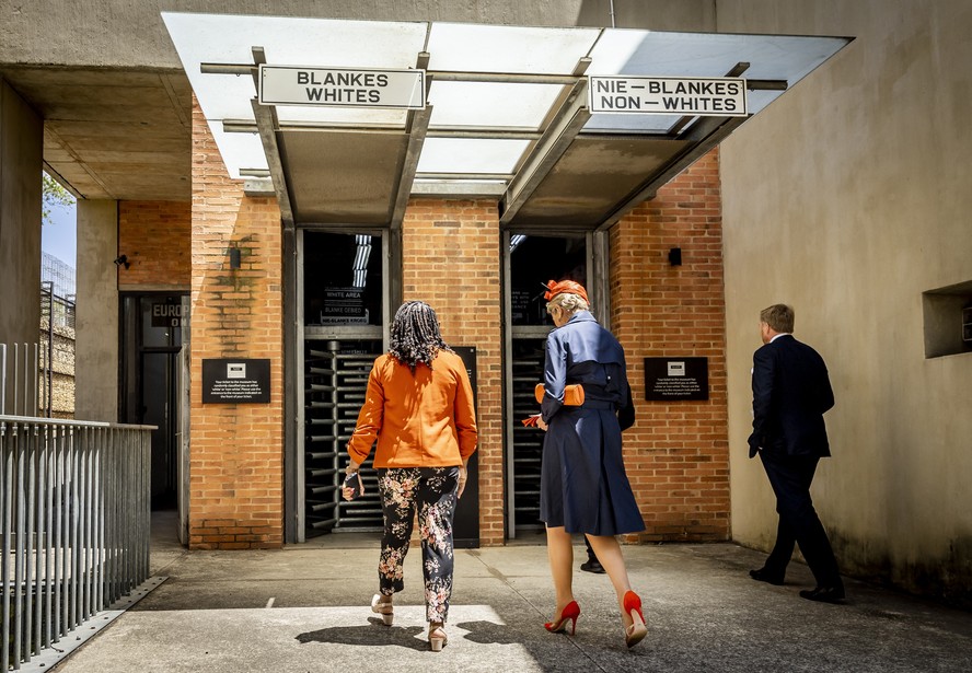 Igualdade adiada: Herança do apartheid segue viva 30 anos depois na ...