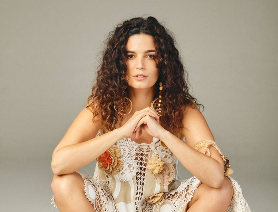 Emanuelle Araujo fala da volta às novelas após seis anos: 'Estava com saudade'