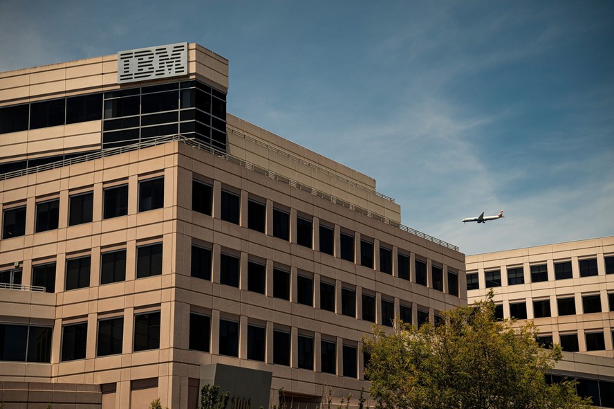 Saiba como funciona o computador que imita o cérebro humano e ...