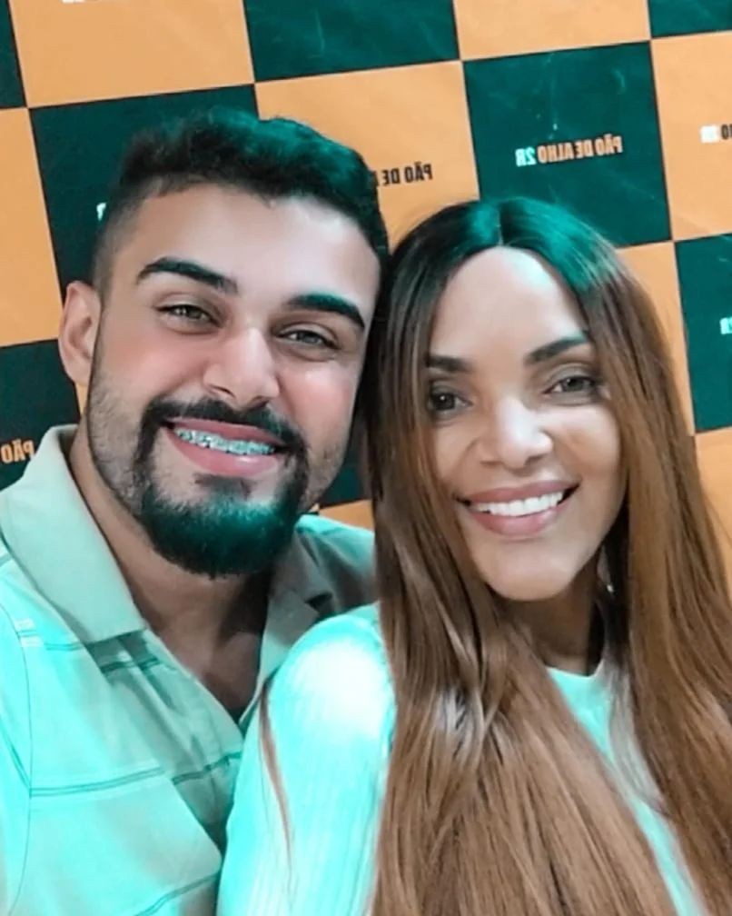 Condenada por assassinar o marido e presa, Flordelis termina namoro de ...