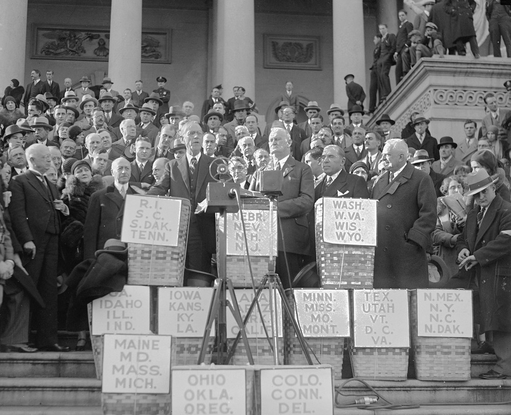Com novas tarifas, Trump repete erro de quase 100 anos e implode ordem ...