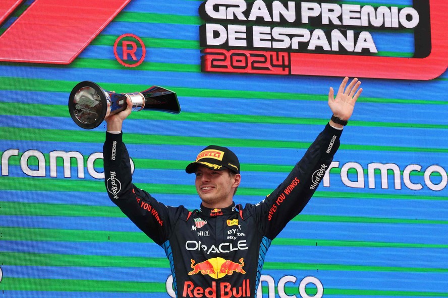 Verstappen segura Norris e vence o GP da Espanha de Fórmula 1