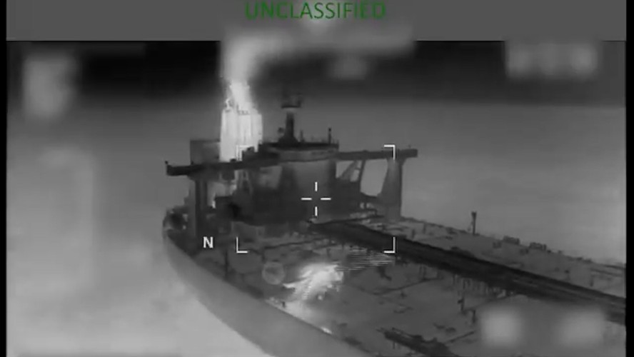 Vídeo mostra apreensão de petroleiro com bandeira russa ligado à ...