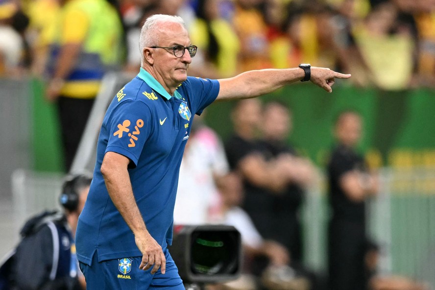Dorival Júnior valoriza vitória do Brasil contra a Colômbia e aponta ...