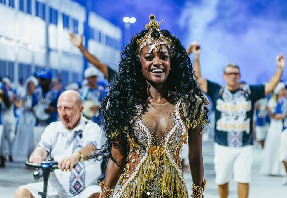 Carnaval 2025: veja quem são as rainhas de bateria da segunda noite de desfiles na Sapucaí