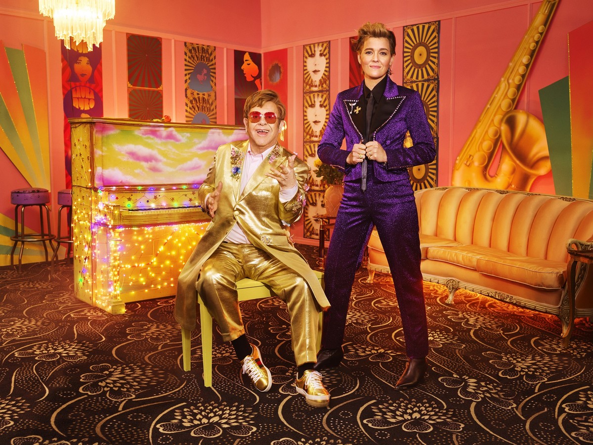 Crítica: em novo álbum, Elton John encontra em Brandi Carlile a sua ...