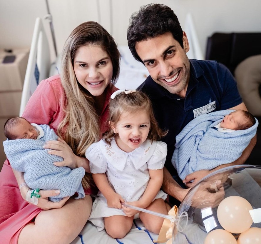 Bárbara Evans Atualiza Estado De Saúde De Filho Respondendo Bem