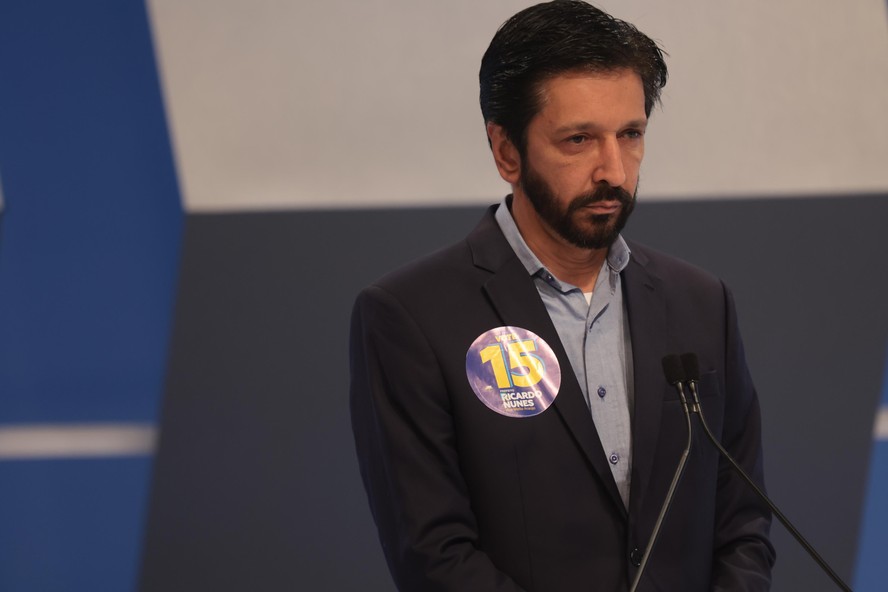 Por que Ricardo Nunes voltou atrás e decidiu ir a debate do Flow ...