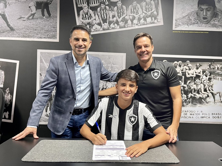 Botafogo acerta com filho de Rodrigo Caetano para atuar nas categorias ...