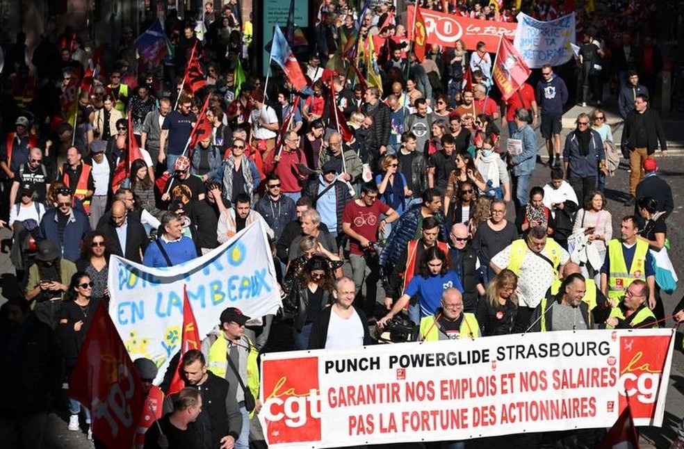 Greve geral paralisa a França nesta terça; setores de transportes e ...