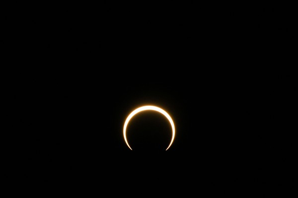 Eclipse solar: imagens do fenômeno pelo mundo
