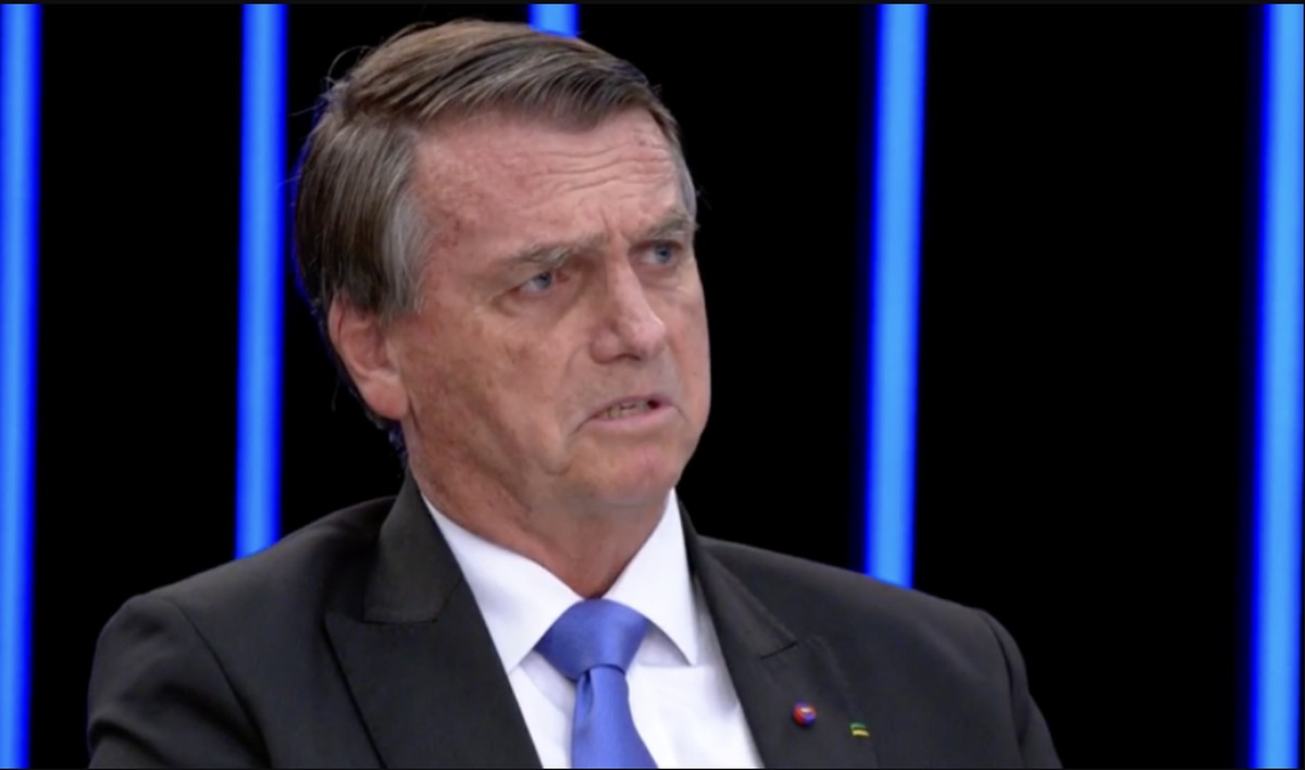 Bolsonaro só conseguiria ser mais rejeitado pelas mulheres se usasse ...