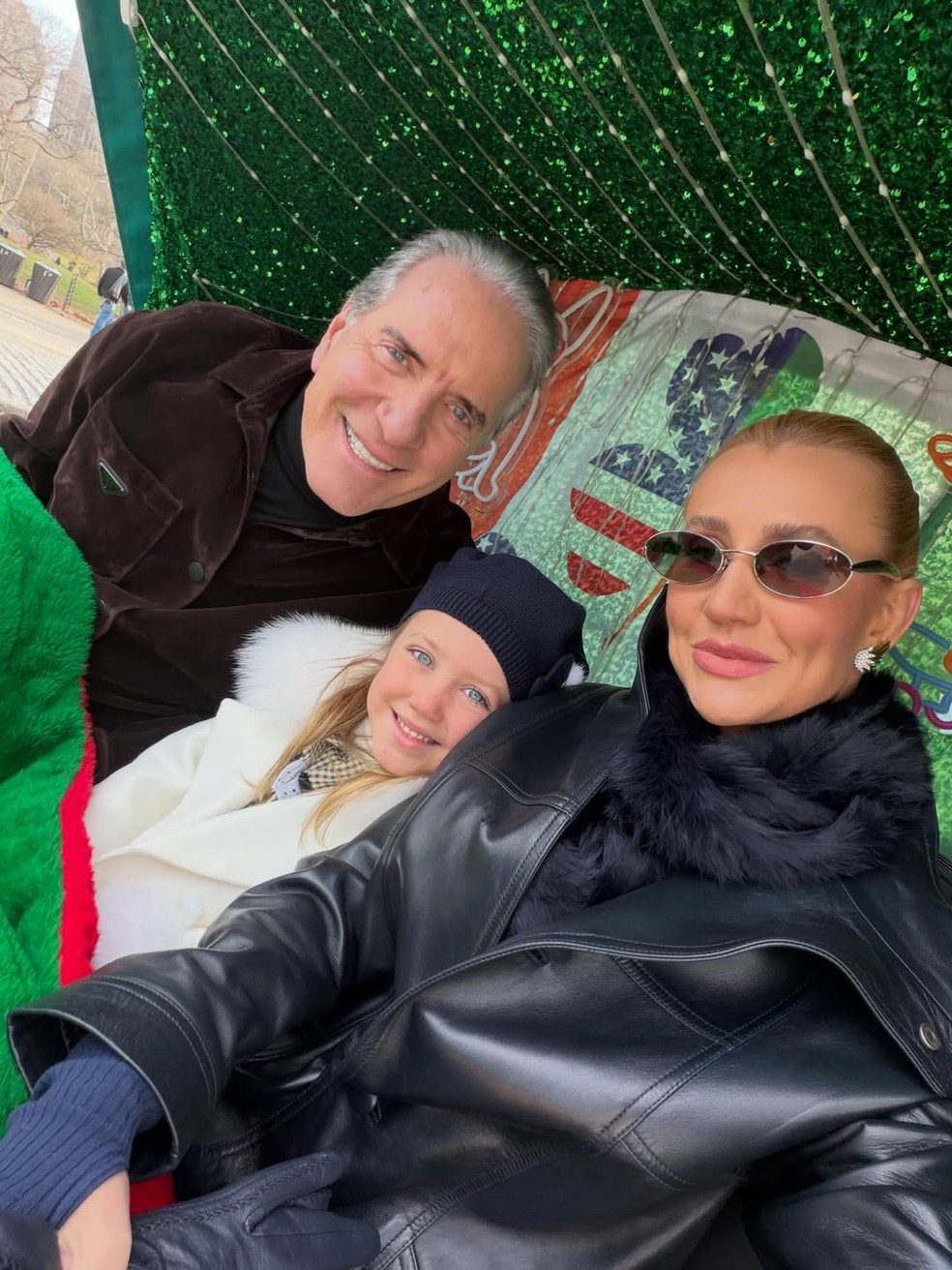 Ana Paula Siebert explica seu sumiço das redes, mas foto com família ...