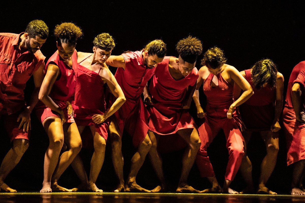 Teatro e dança: espetáculo 'As histórias que inventamos sobre nós' é um ...
