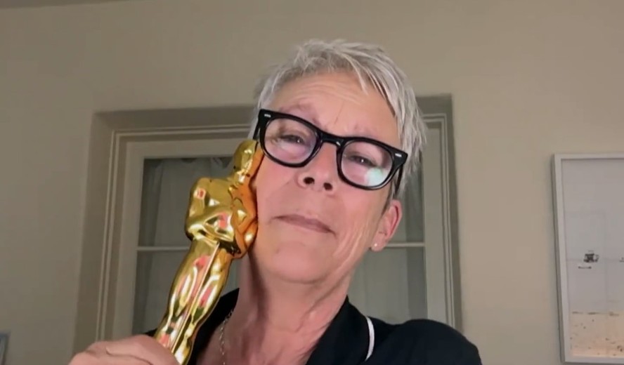 Vencedora do Oscar, Jamie Lee Curtis desaba em lágrimas ao ver vídeo de ...