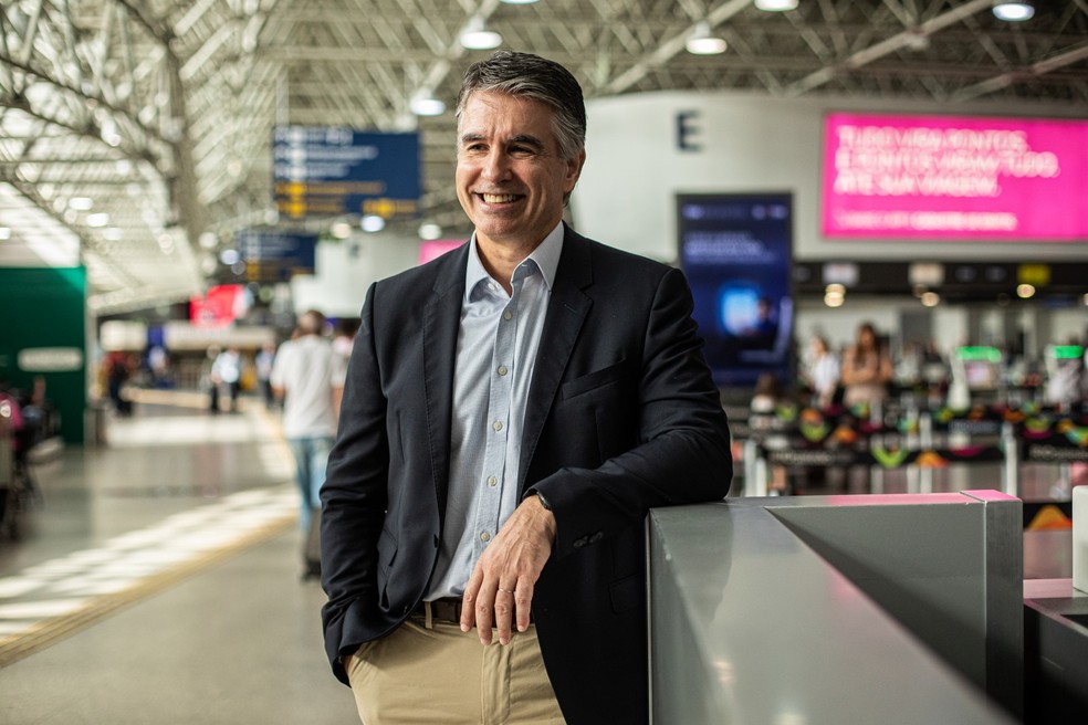 Movimento no Galeão decola, deve chegar a 16 milhões de viajantes no ...