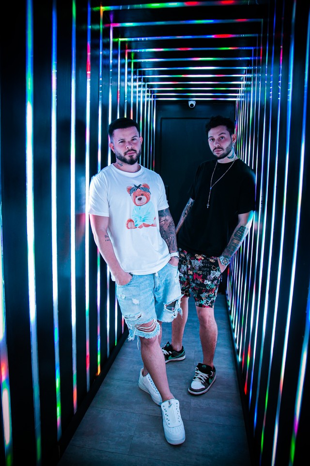 Conheça a Hitmaker, estúdio responsável por sucessos de Anitta ...