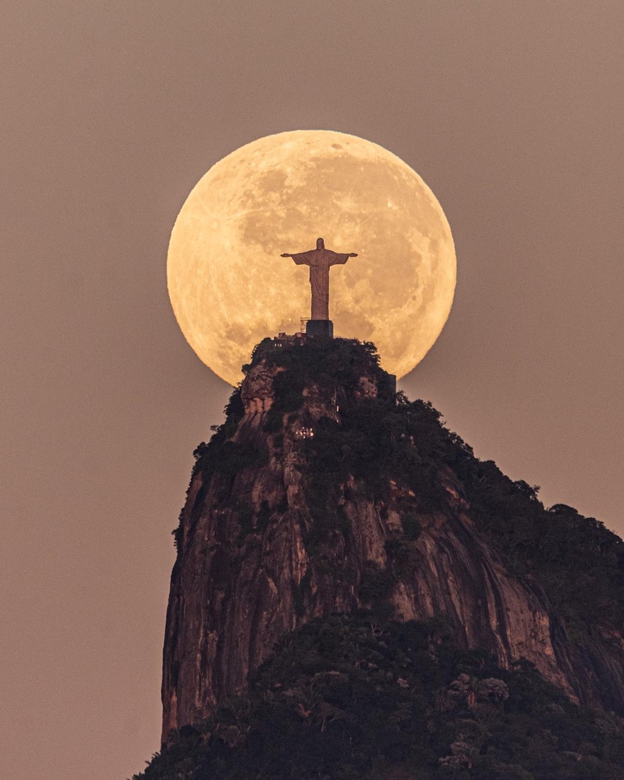 Fotógrafo que flagrou a lua atrás do Cristo Redentor, agora, quer ...