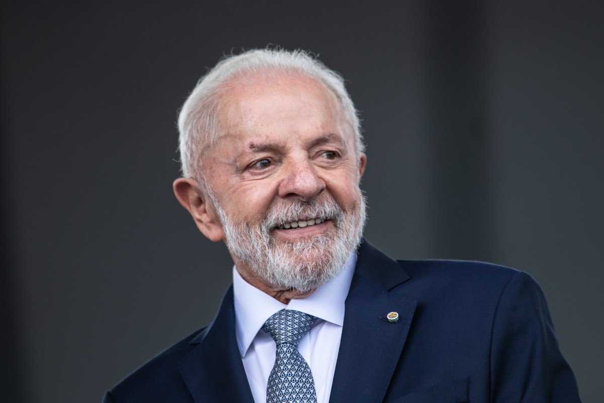 Sem o apoio do Centrão para sua reeleição, Lula negocia palanques nos ...