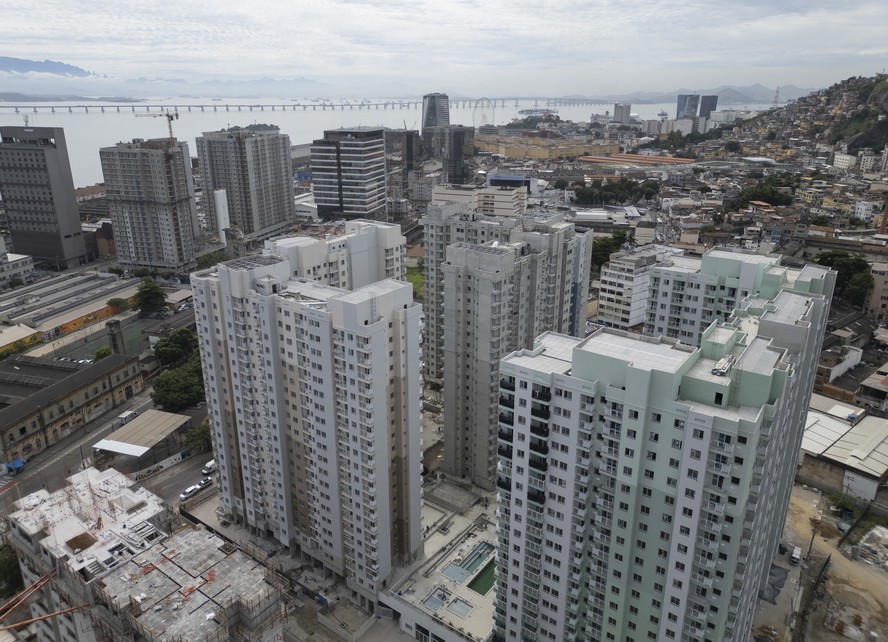 Alta da taxa de juros do crédito imobiliário pela Caixa gera ...