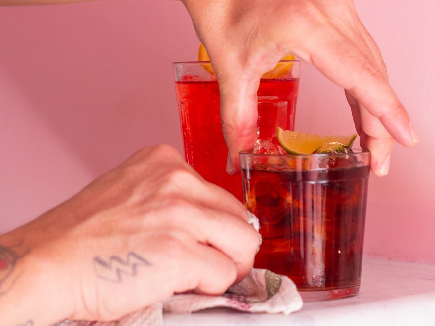 Novo Suru Bar na Lapa; bubble teas na Barra e burger de chocolate em ...