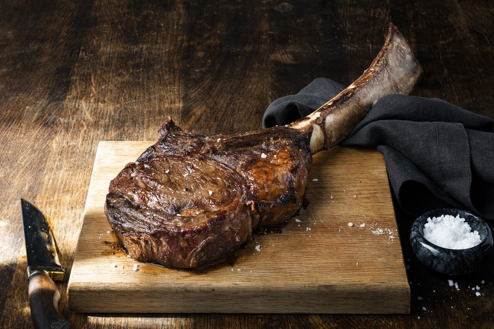 '50 Tons de Mar' no arp bar; Gisela Schmitt no Zazá; Sol Nunes no ...