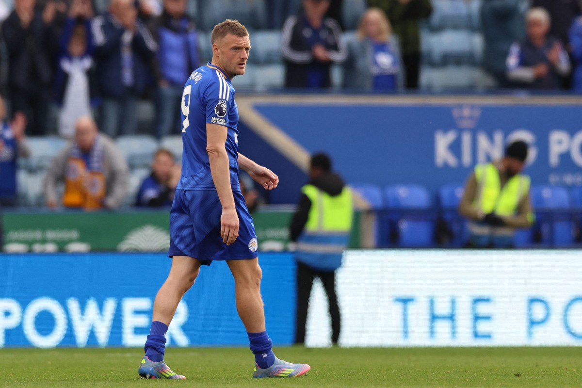 Após deixar o Leicester depois de 13 temporadas, Vardy se aproxima de ...