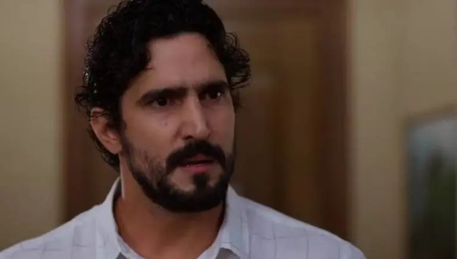 ‘Vale tudo’: Ivan salva a vida de Raquel