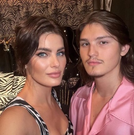 Aos 20 anos, Zion, filho de Isabeli Fontana, relembra infância na moda ...