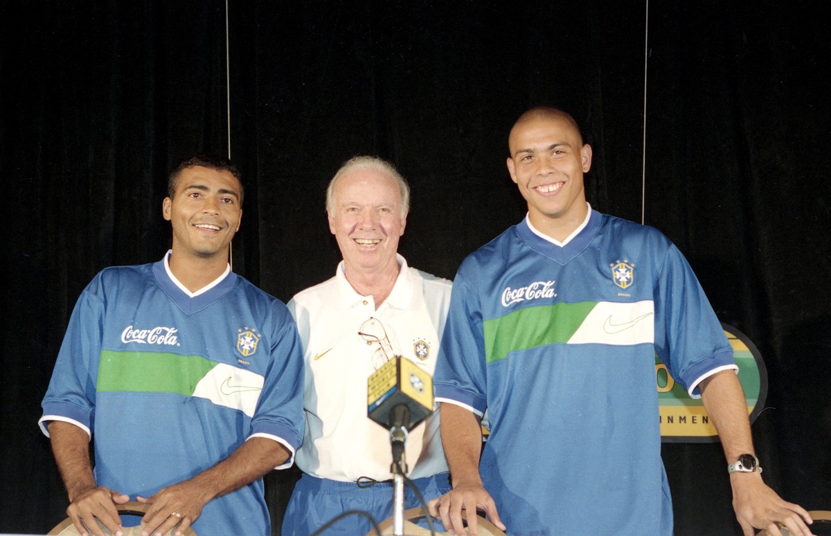 'Imortal do futebol' e 'lenda': imprensa internacional repercute morte ...