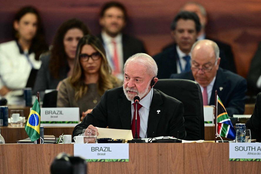 É hora de sair do Brics?
