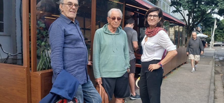 Autor argentino lança no Rio obra que defende a bicicleta como ...