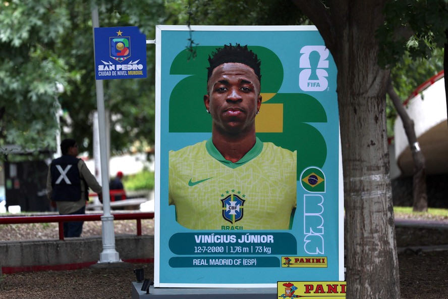 Vini Jr., Messi e Cristiano Ronaldo: Cidade no México decora ruas com ...