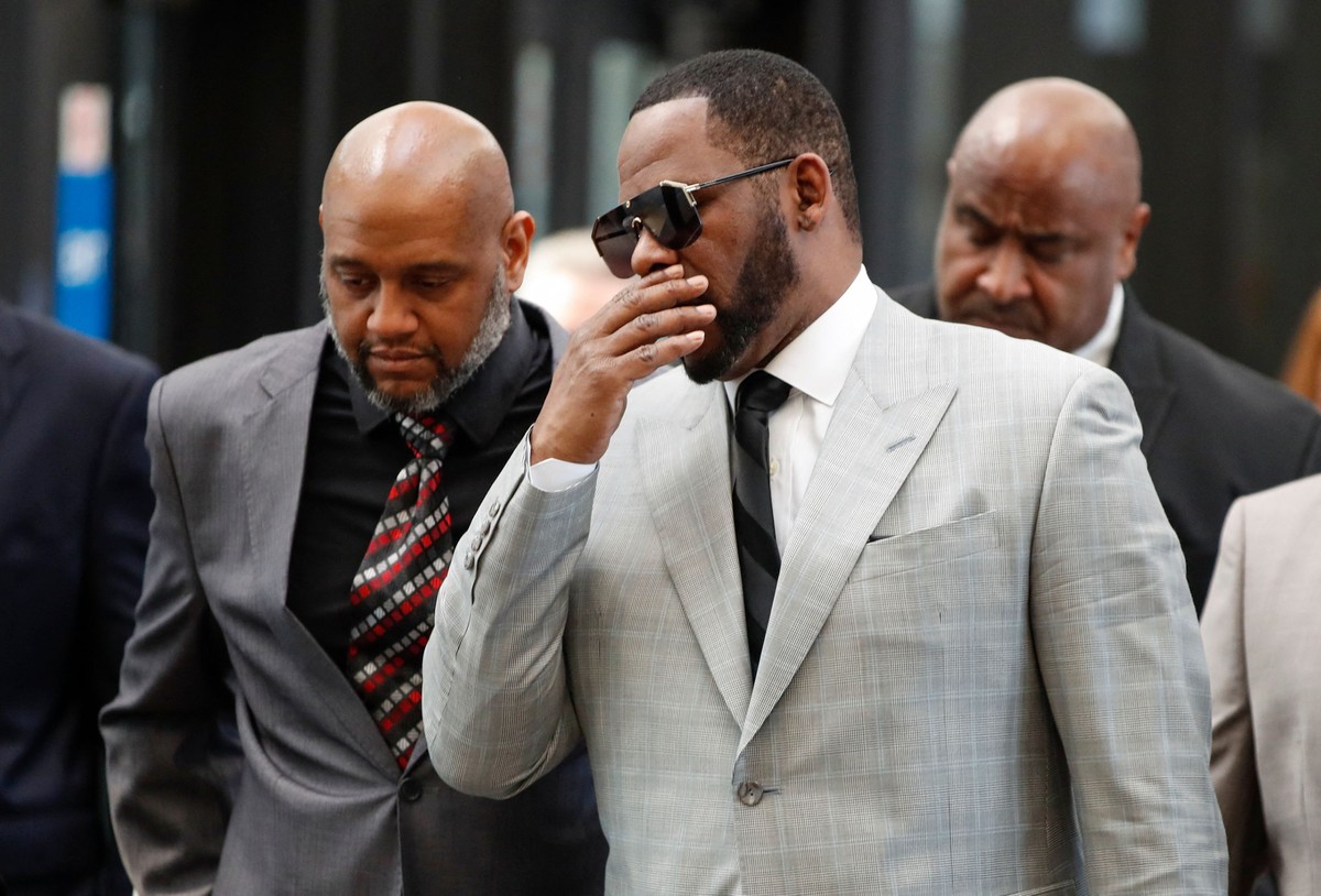 R. Kelly: rapper sofre 'overdose quase fatal' na prisão e é levado às ...