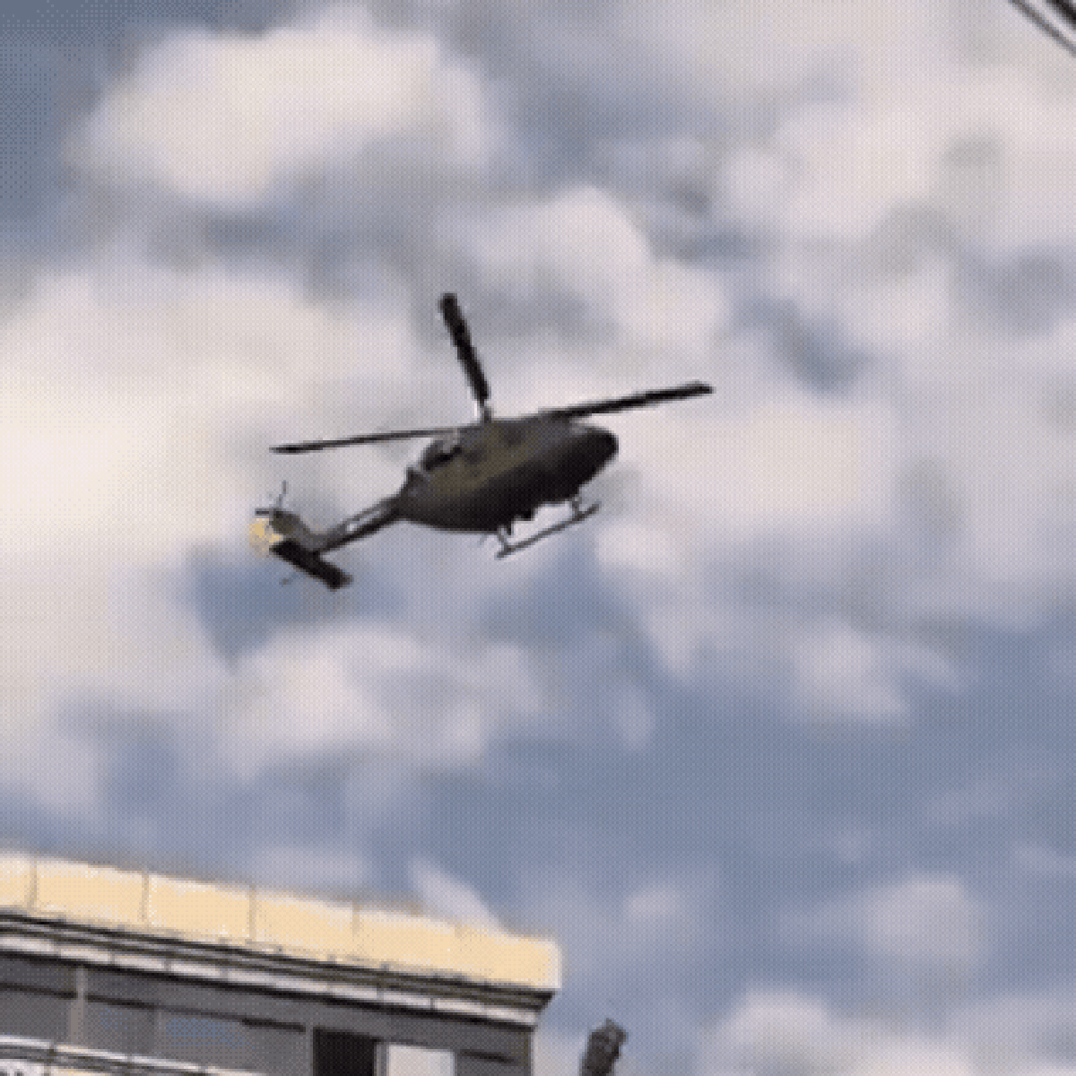 Crise no Nepal: políticos são resgatados de helicóptero após invasões ...