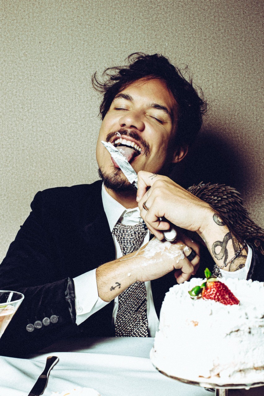 Eliezer sobre polêmica em não morar com Viih Tube grávida ...