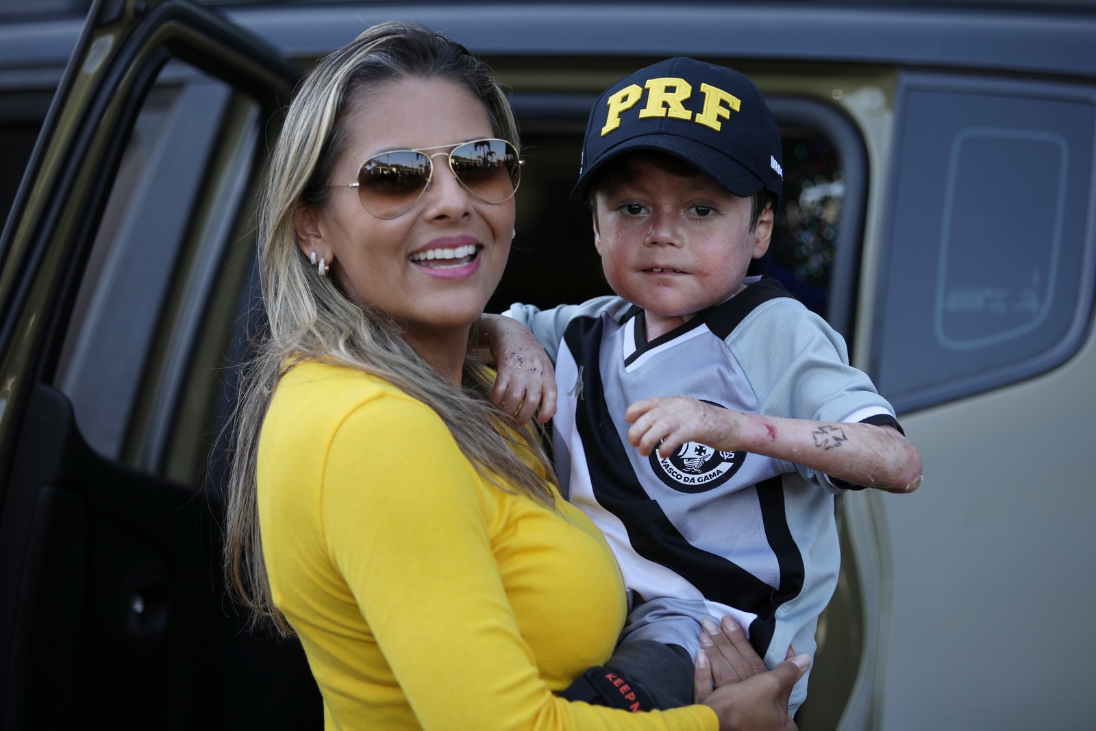 Menino Gui, que acordou do coma, visita o Vasco para 'passar energia ...