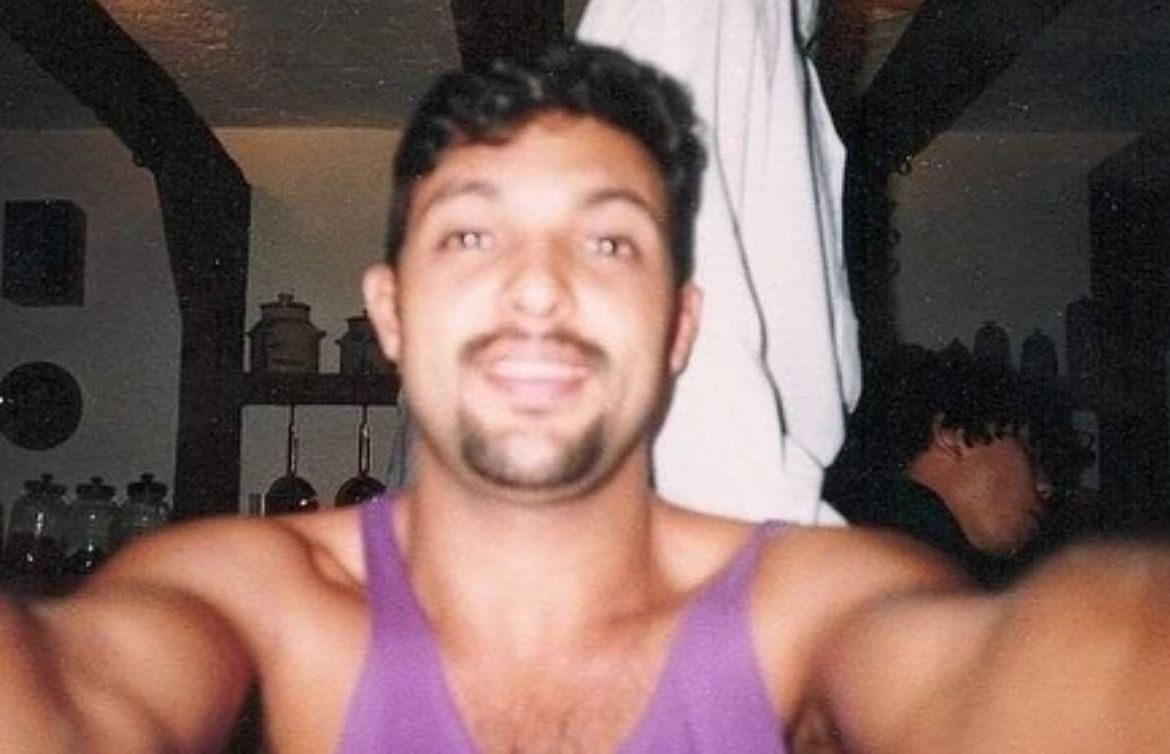 Exumação dos 'Mamonas Assassinas': jaqueta é encontrada 'intacta' sobre ...
