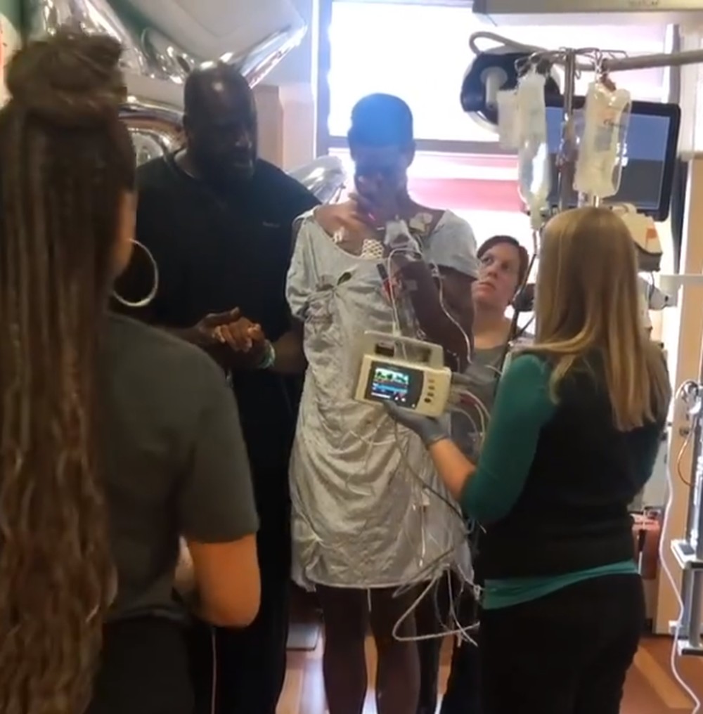 Médicos fazem exames para saber por que coração de filho de LeBron ...