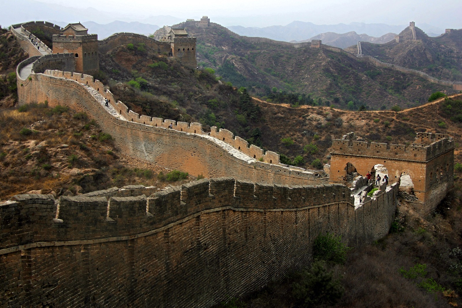 'Milagre da engenharia': conheça a ponte mais alta do mundo, na China